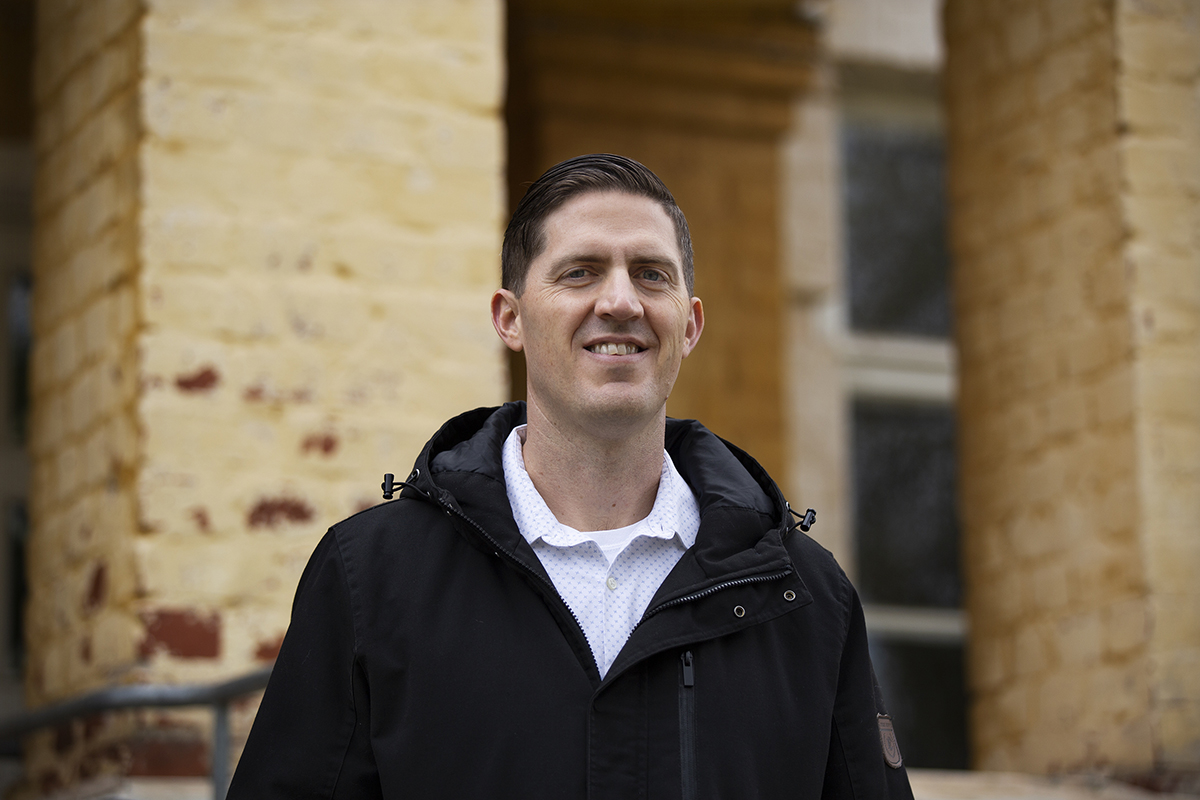 Pakolaistyön johtaja Matt Gulley: Raamattu antoi rohkeuden sijoittaa ...