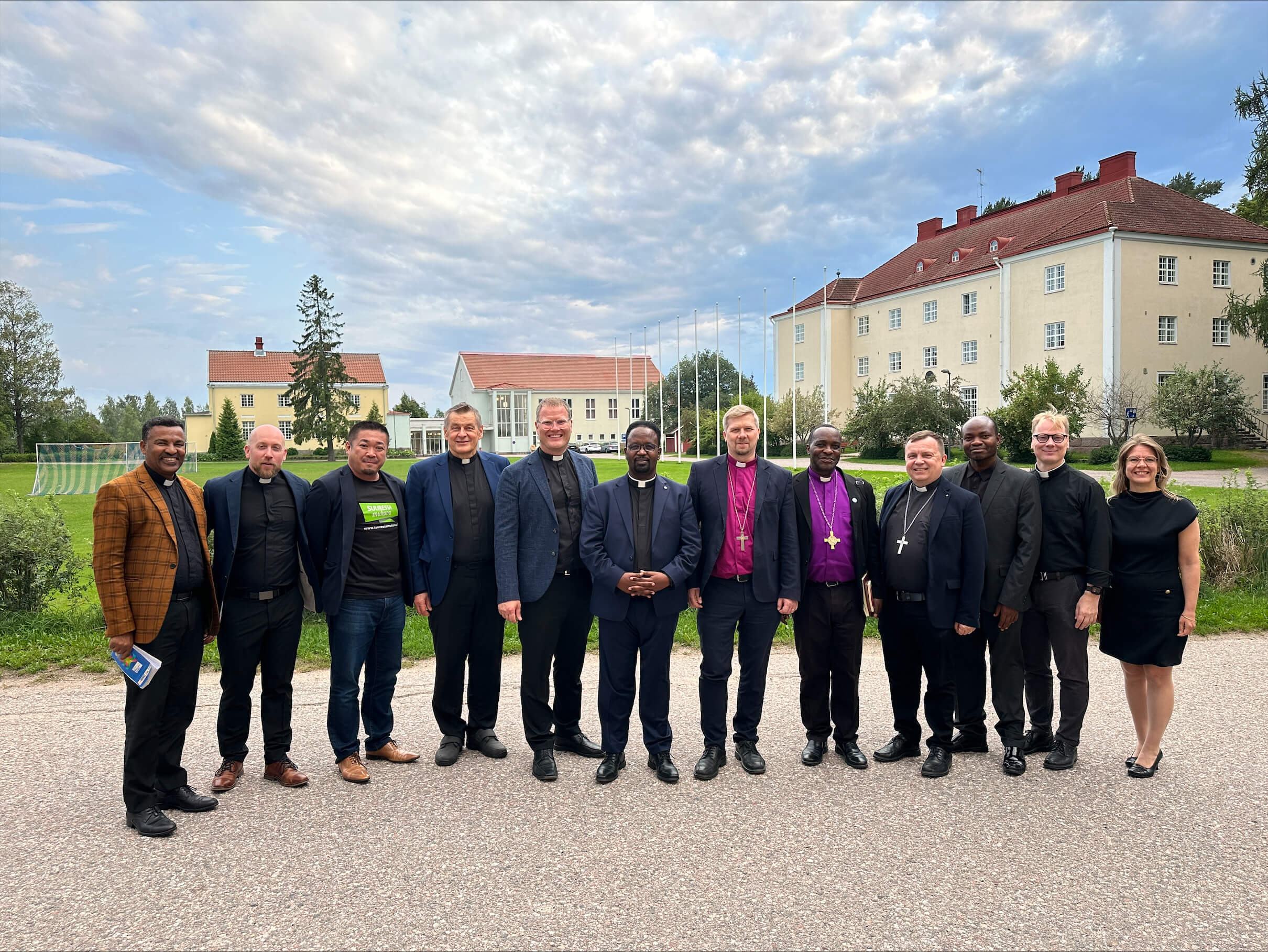 Lähetystyöntekijöitä tarvitaan vielä – ”Raha ei voi saarnata” - Uusi ...