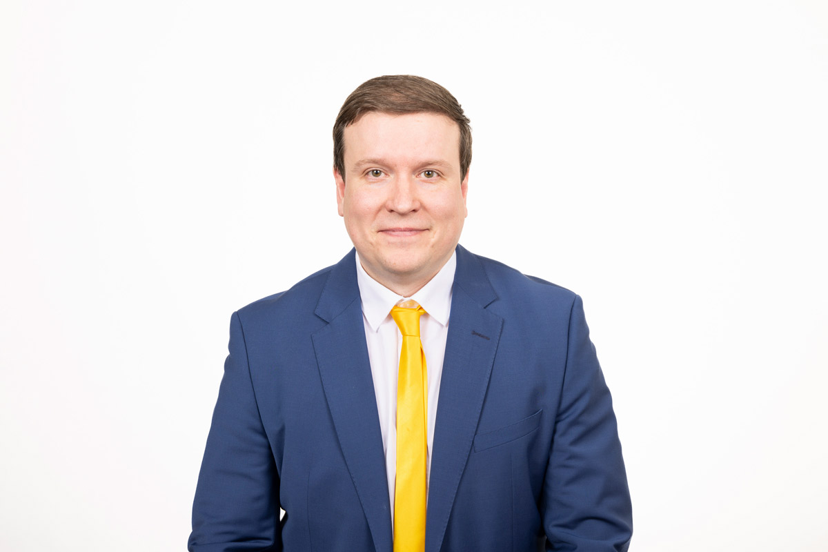 HS:n paljastusjuttu ministeri Ville Tavion rukoushetkistä hämmentää ...